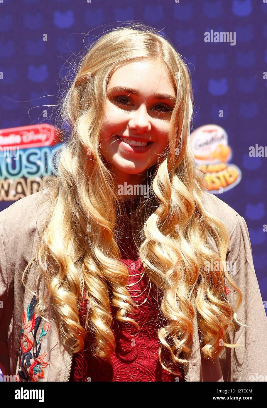 Los Angeles, CA, USA. 29th Apr, 2017. Emily Skinner at arrivals for ...