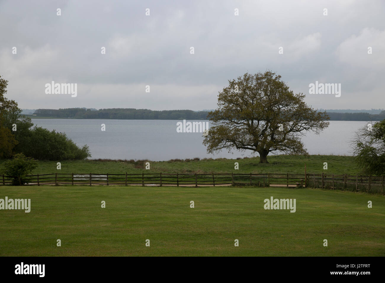 Rutland Water, UK. 1st May, 2017. Cyclists out for a ride despite ...