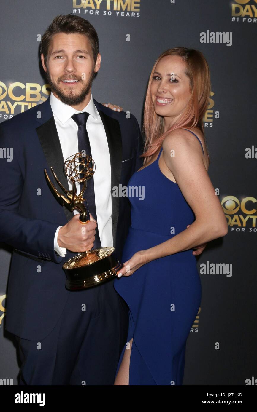 Pasadena, CA. 30th Apr, 2017. Scott Clifton, Nicole Lampson at arrivals ...