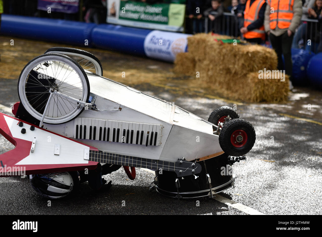 Home run derby spectators hi-res stock photography and images - Alamy