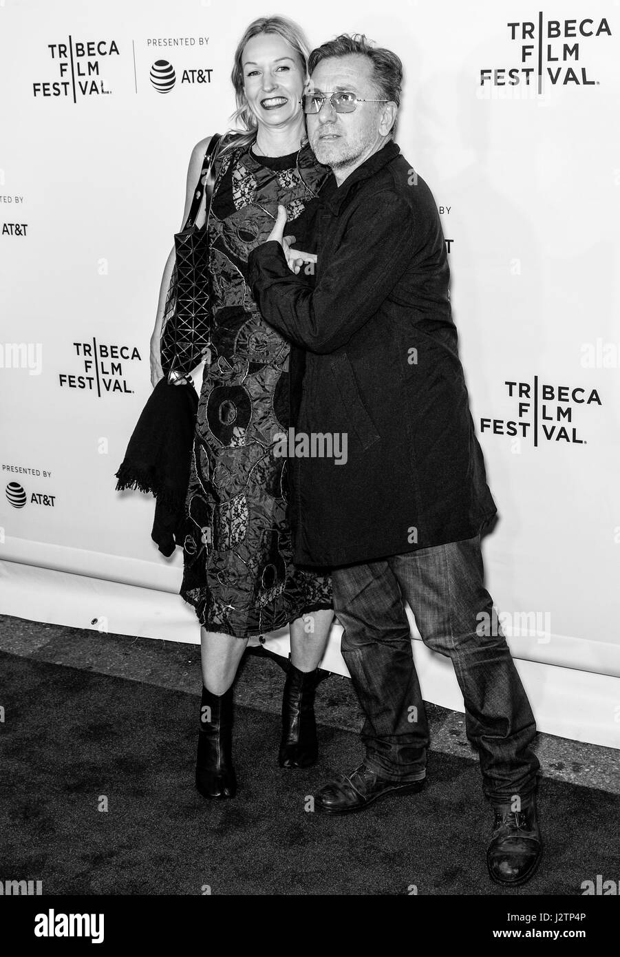 Tim roth wife nikki butler hi-res stock photography and images - Alamy