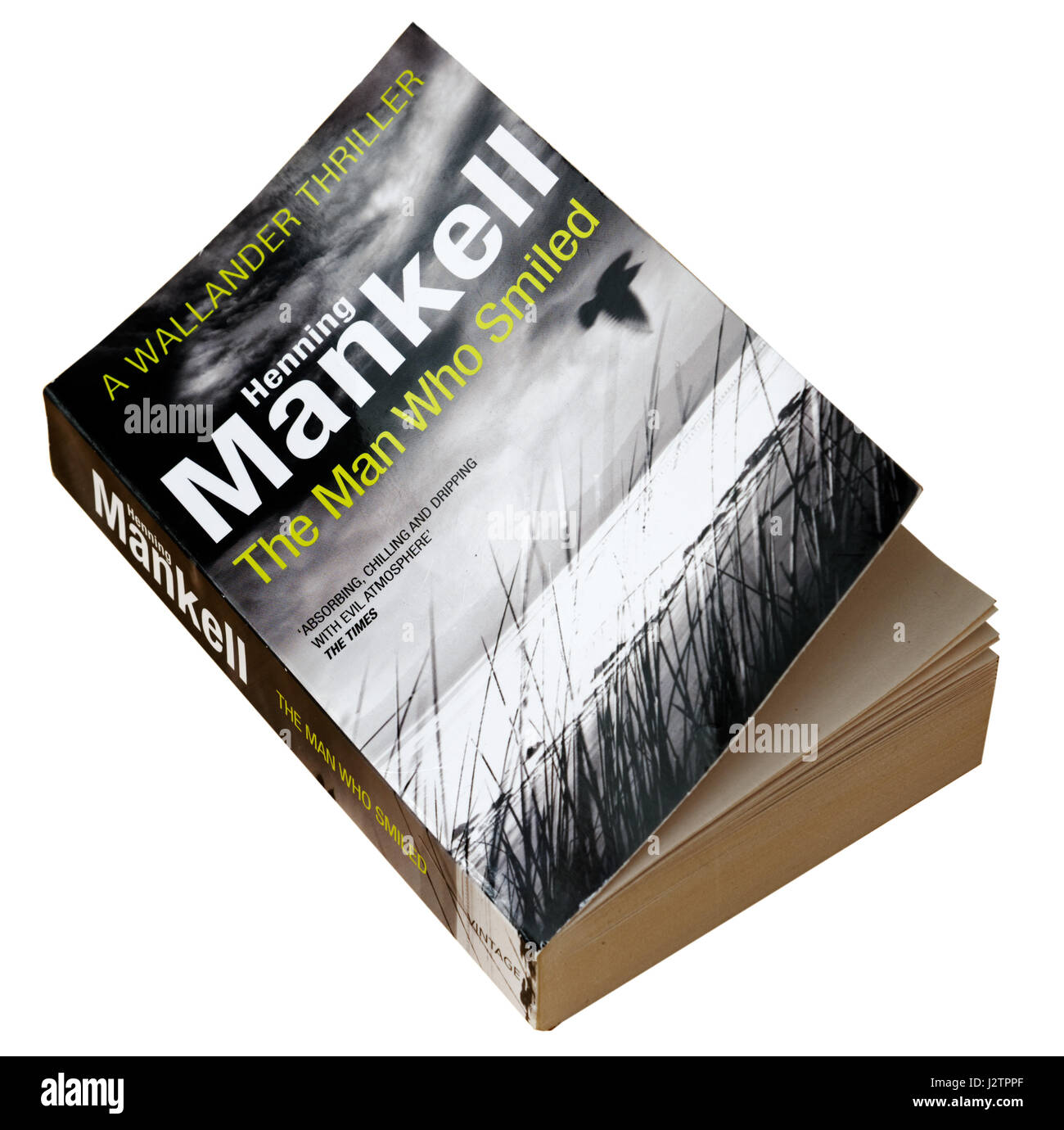 The Man Who Smiled by Henning Mankell - A detective Wallander story ...