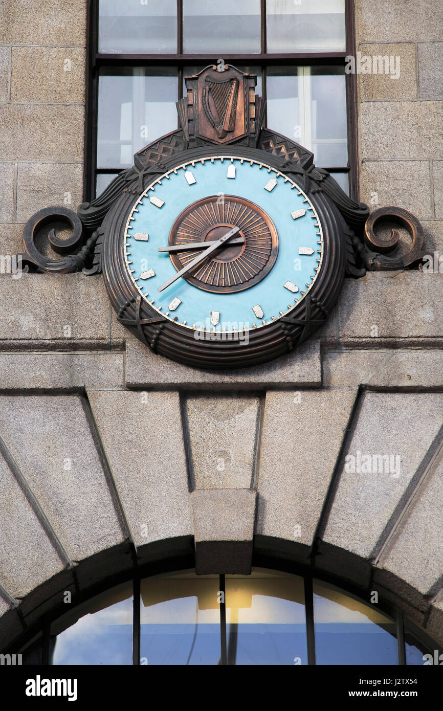 Historic clock outside General Post Office building, Dublin Ireland ...
