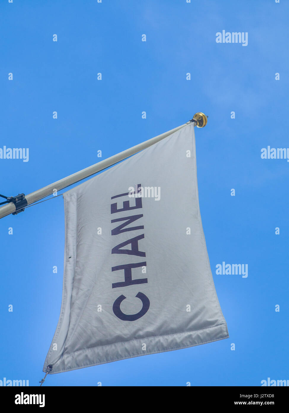 Shop front logo sign flag hi-res stock photography and images - Alamy