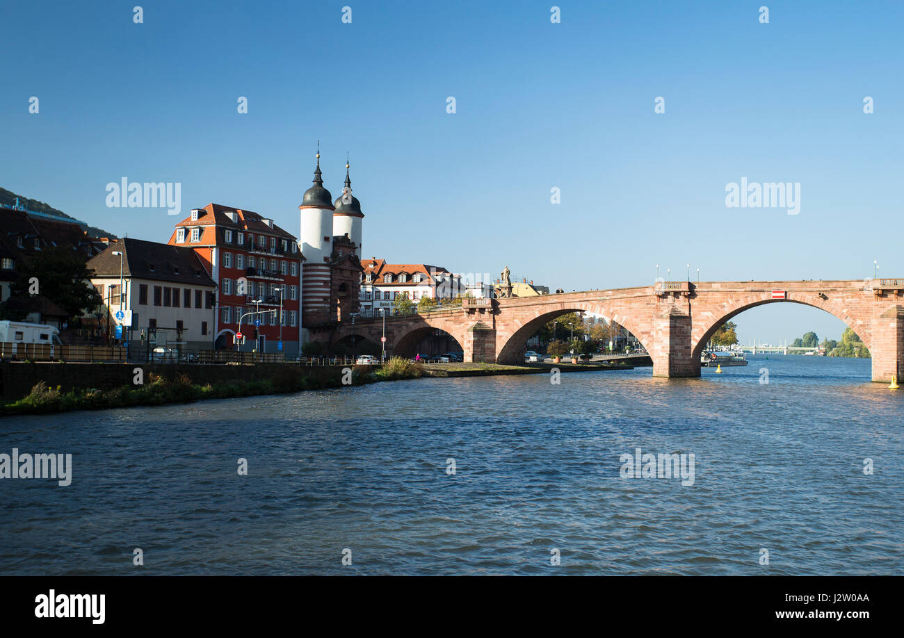 Image shows an old bridge over the river Neckar in Heidelberg Stock ...