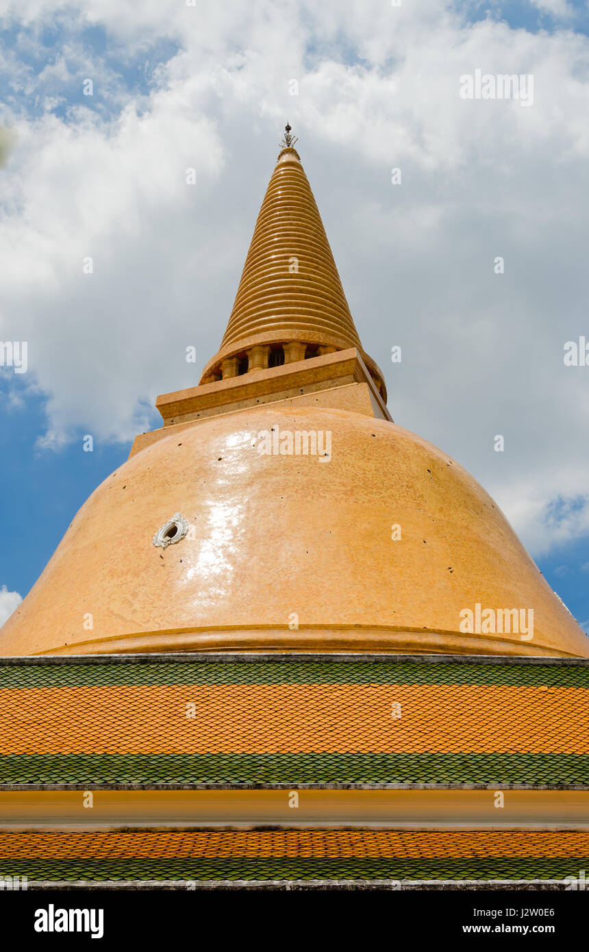 Phra Pathommachedi Is The Landmark of Nakhon Pathom Province of ...