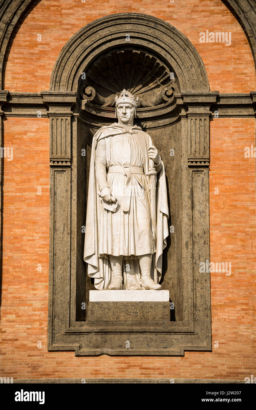 Statue of king of Naples Stock Photo - Alamy