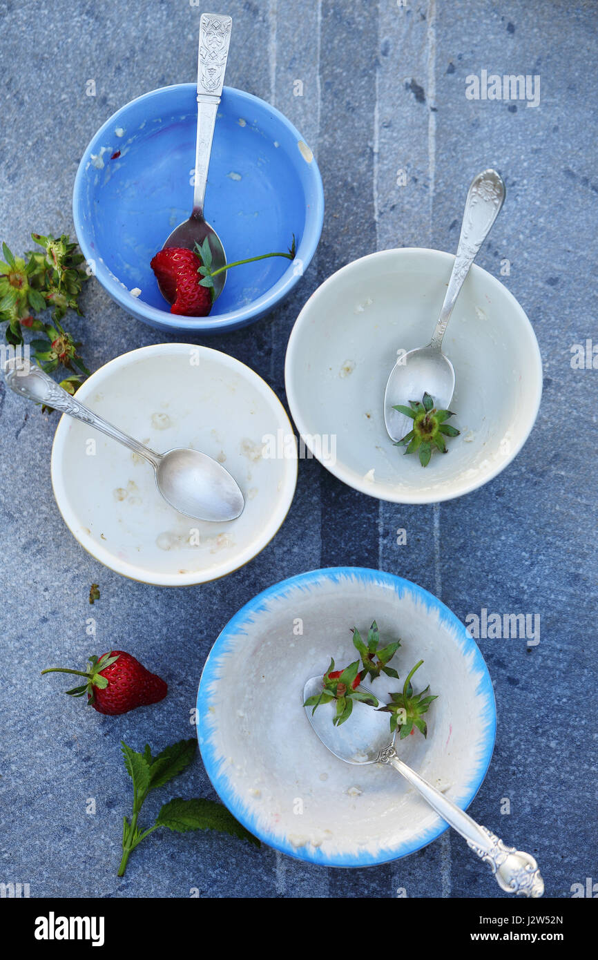 plates after a family breakfast Stock Photo - Alamy