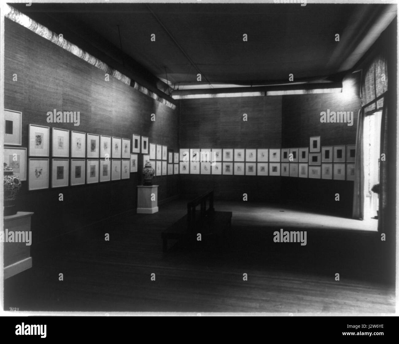 Hall storytelling Black and White Stock Photos & Images - Alamy
