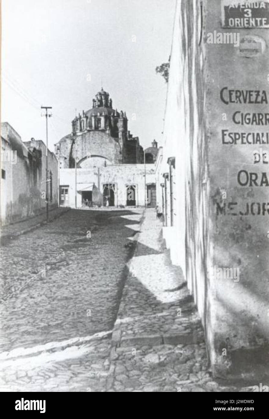 12 notes hi-res stock photography and images - Alamy