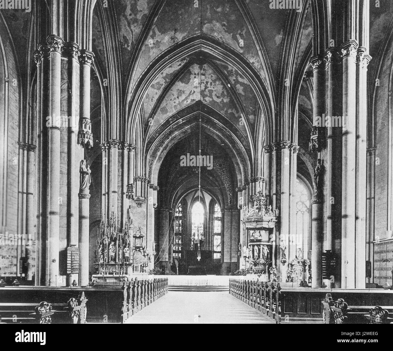 The 1895 Dom Minden Langhaus refers to a notable architectural feature ...