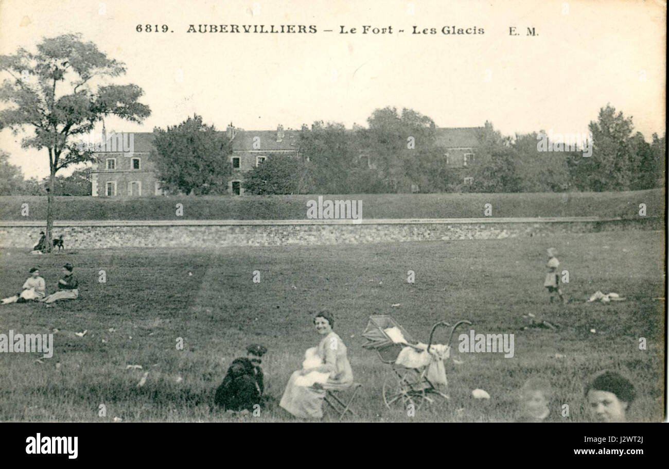 A historical view of Aubervilliers' Le Fort and Les Glacis, depicting ...