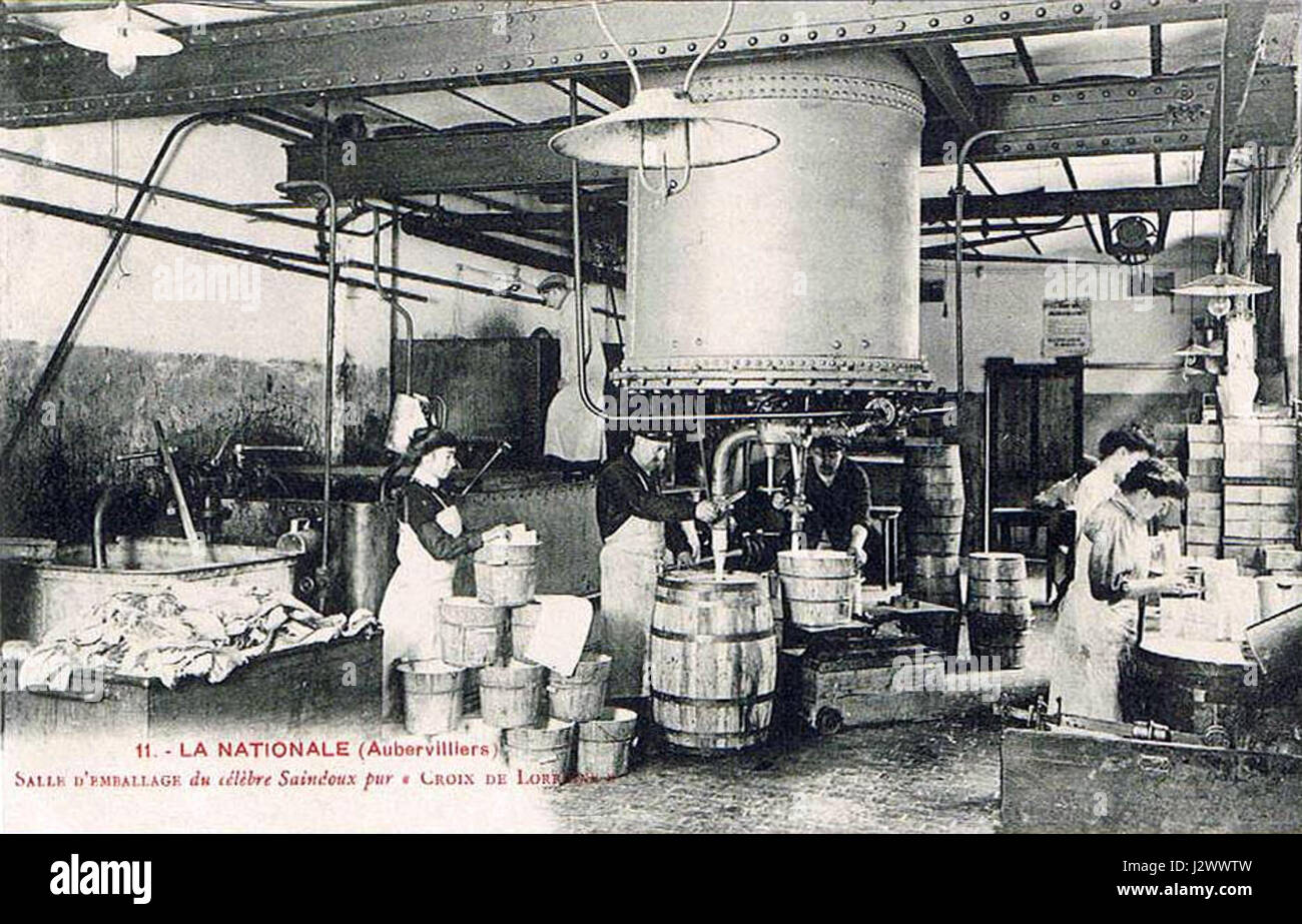 This image shows the packaging room of the famous Saindoux Pur Croix de ...