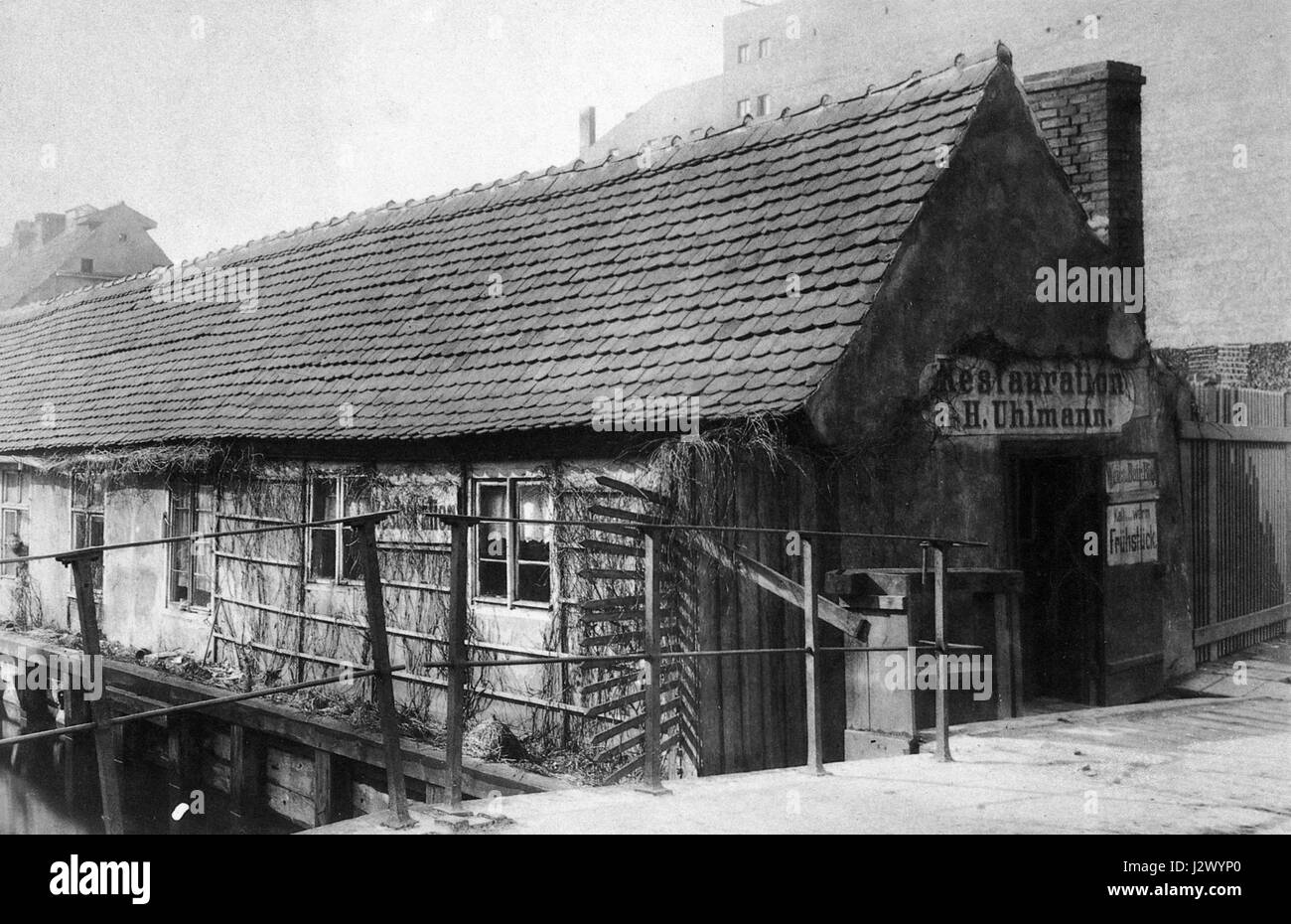 Berlin buildings street view Black and White Stock Photos & Images - Alamy