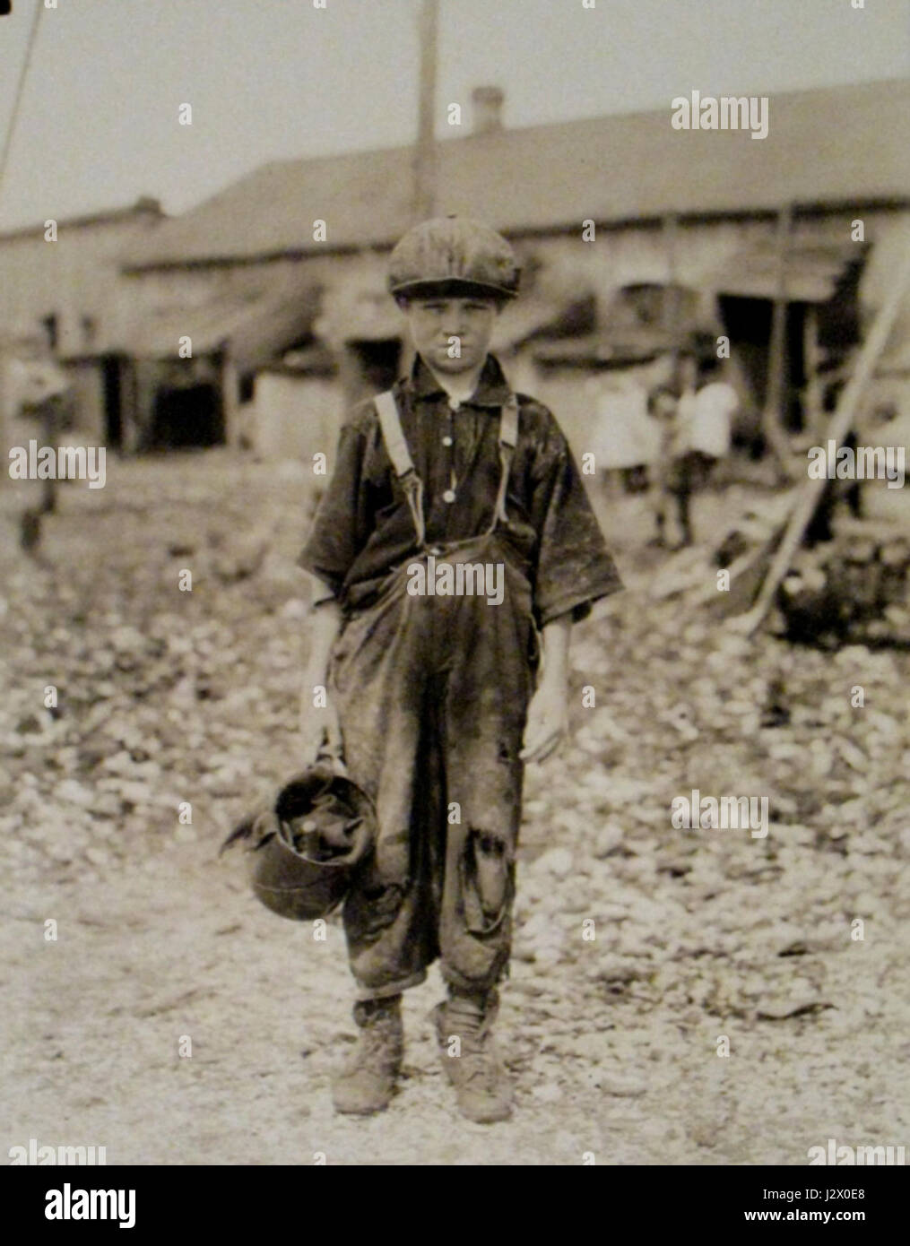 Cannery worker hi-res stock photography and images - Alamy