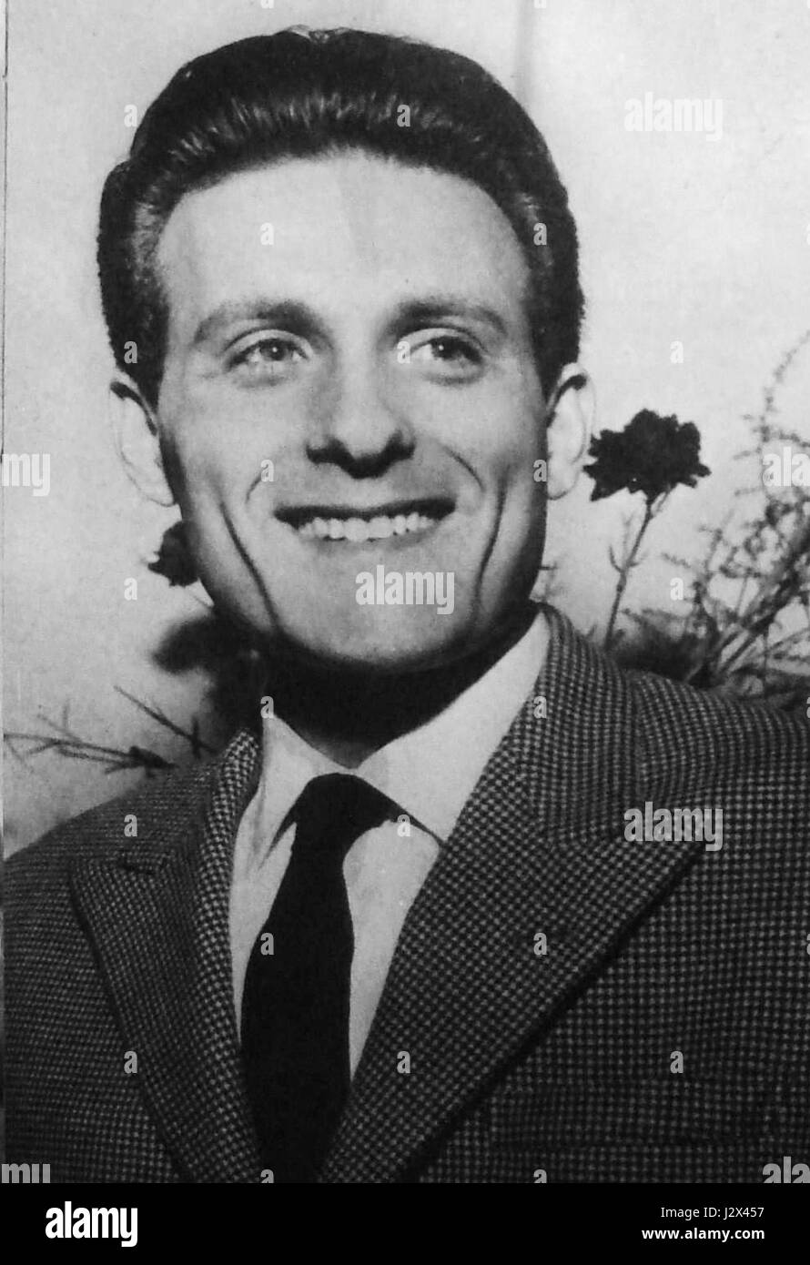 Giacomo Rondinella was an Italian singer, active in the mid-20th ...