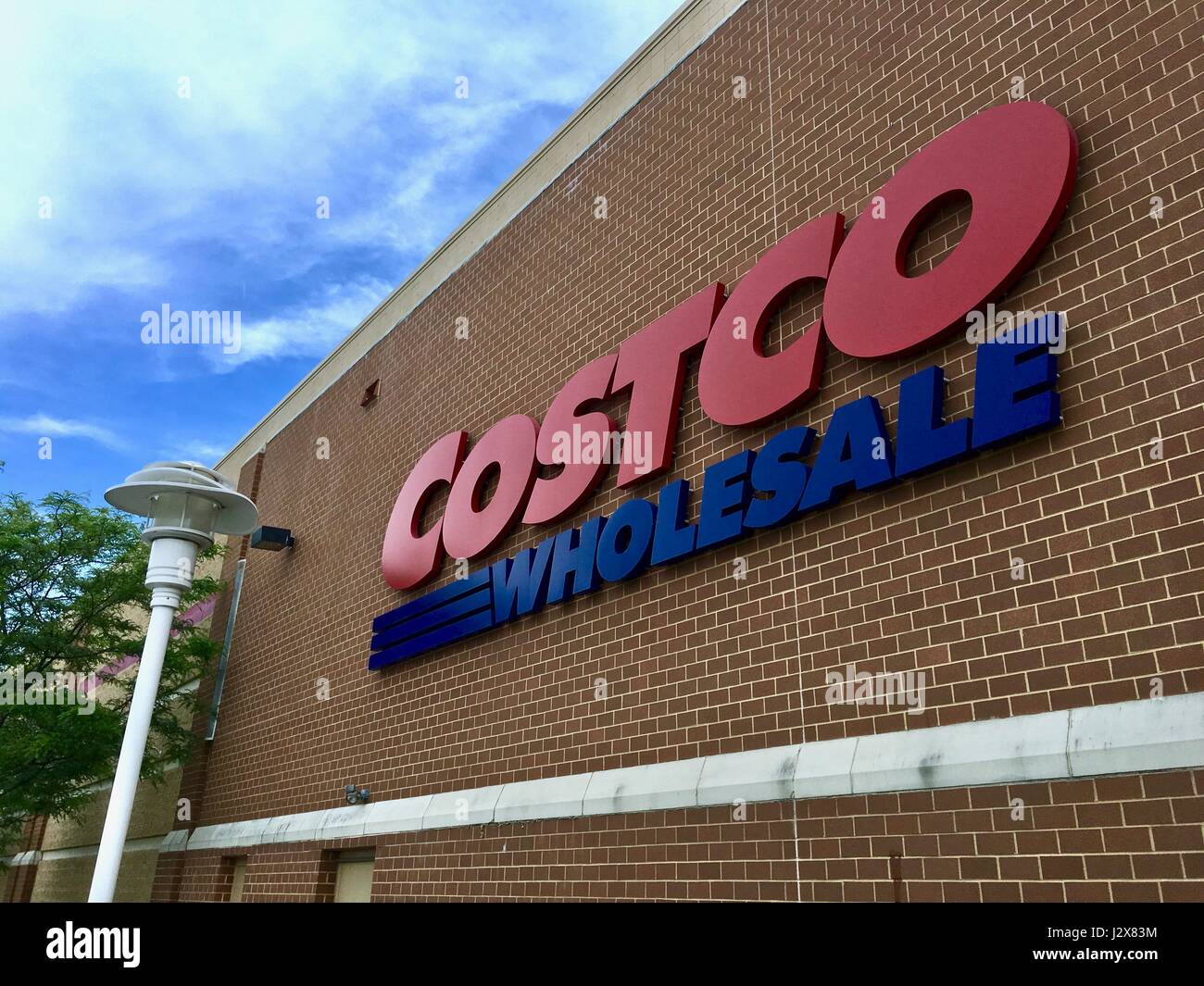 Costco sign hi-res stock photography and images - Alamy