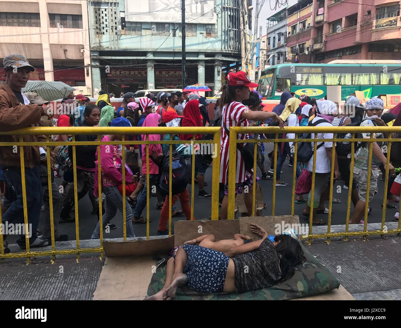 Manila, Philippines. 01st May, 2017. Thousands of labourers in Metro ...