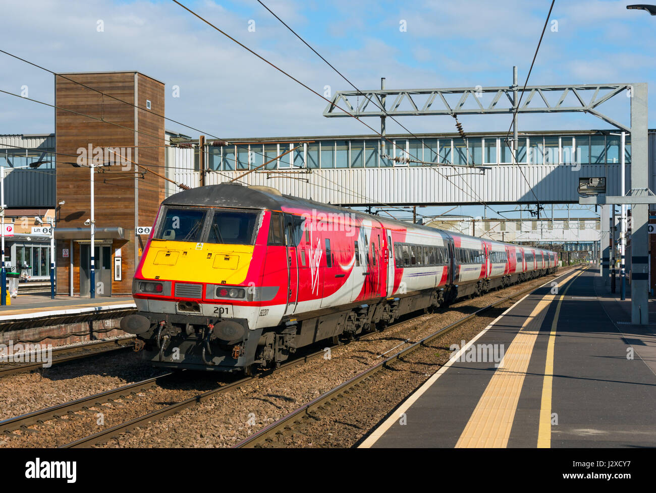 Peterborough station hi-res stock photography and images - Alamy