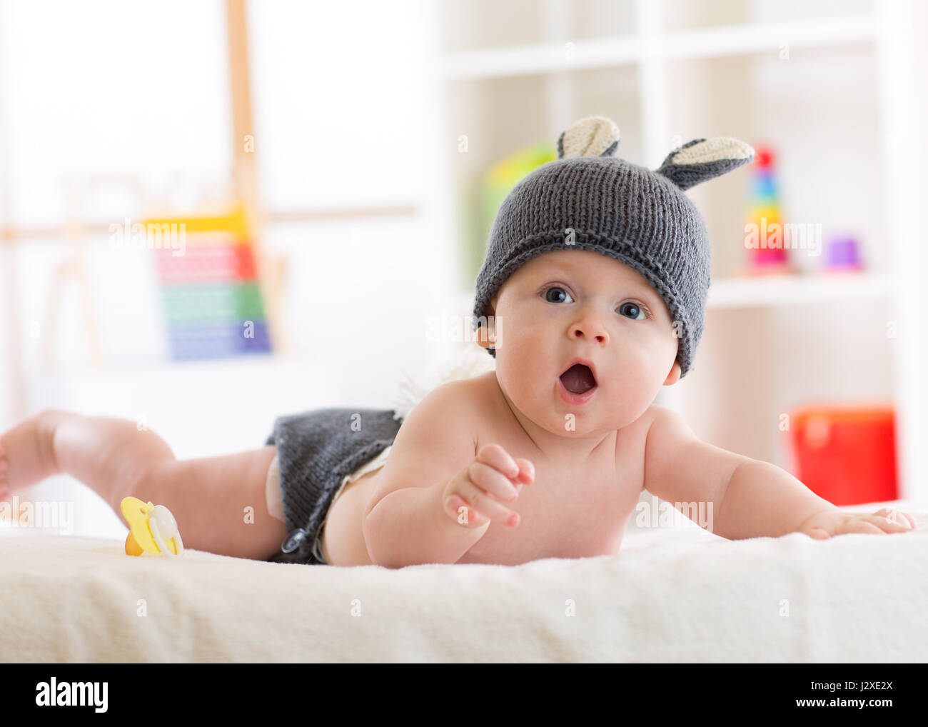 Rabbit wearing hat hi-res stock photography and images - Alamy