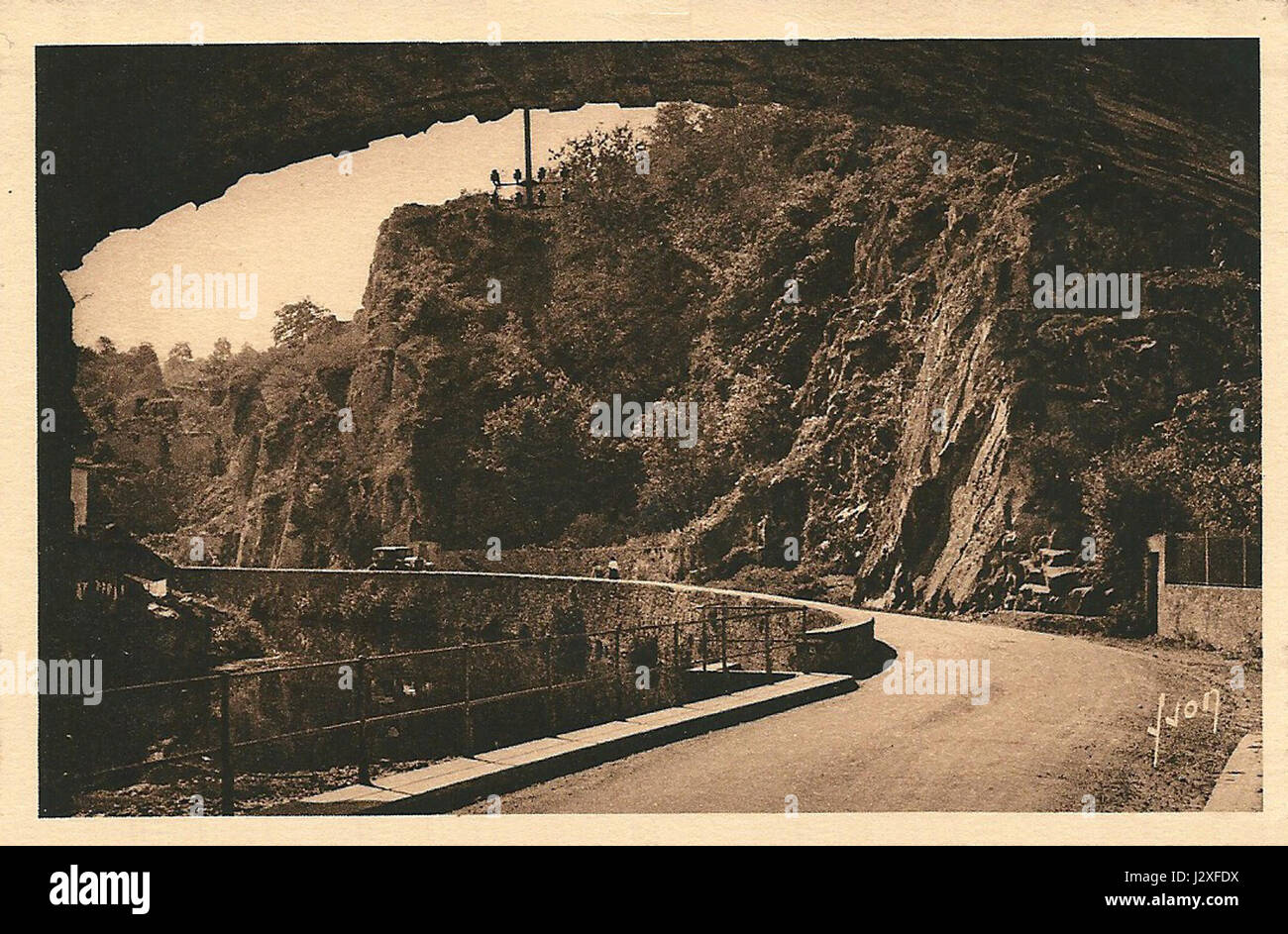 Avallon map hi-res stock photography and images - Alamy