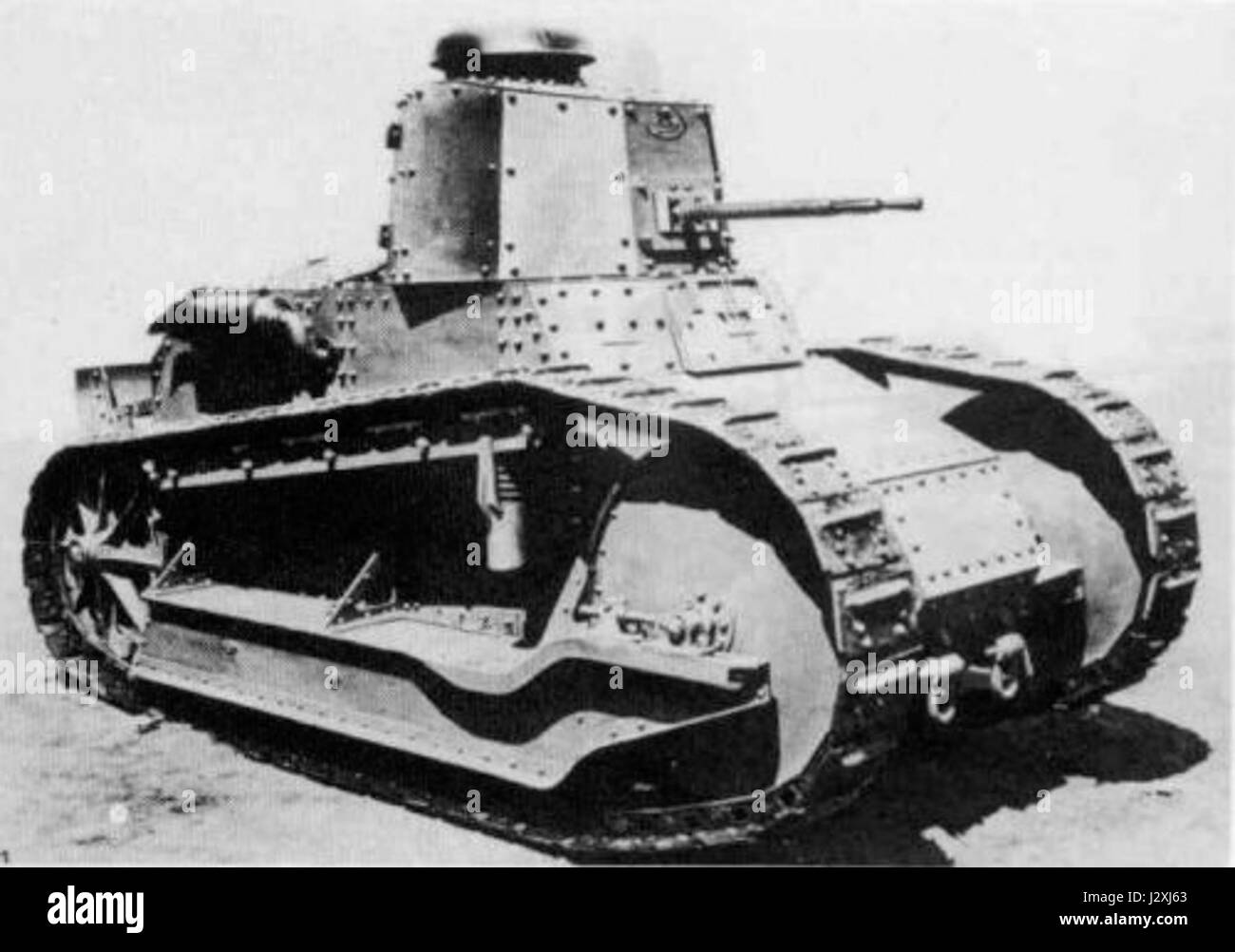 World war ii in italy tanks hi-res stock photography and images - Alamy