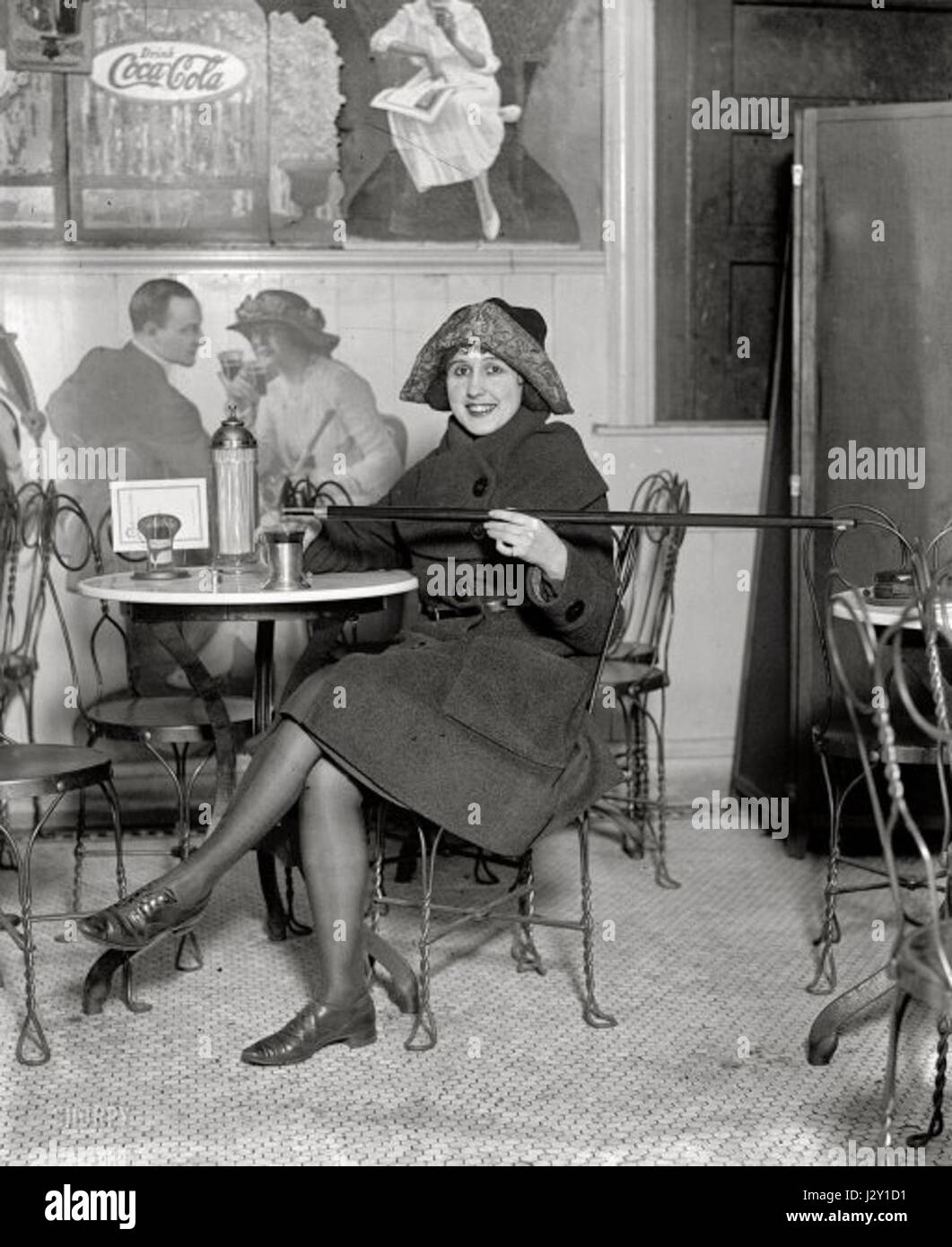 Tipping feature hi-res stock photography and images - Alamy