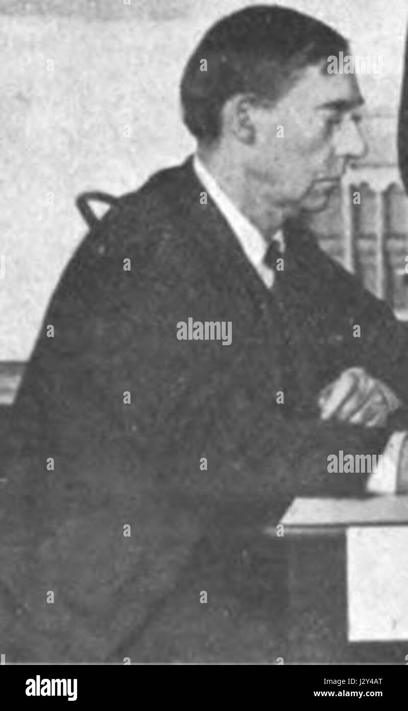 Early english gothic design building Black and White Stock Photos ...