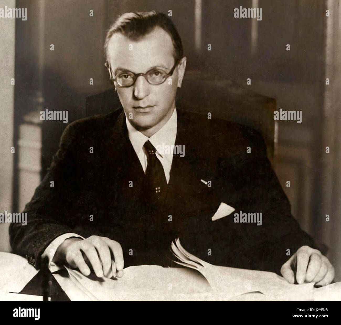 Arthur seyss inquart hi-res stock photography and images - Alamy