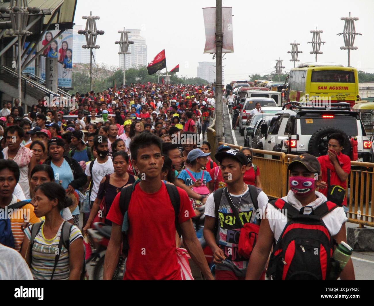 Manila, Philippines. 01st May, 2017. Vehicular traffic, right, halts to ...