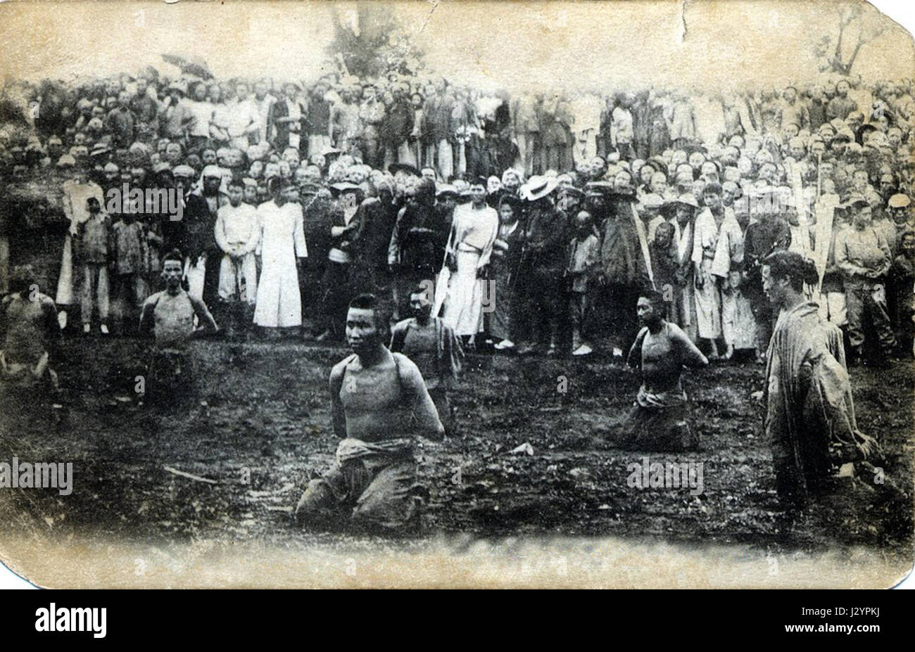 Execution by beheading hi-res stock photography and images - Alamy