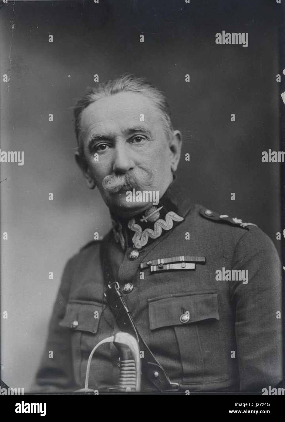 Oppman hi-res stock photography and images - Alamy