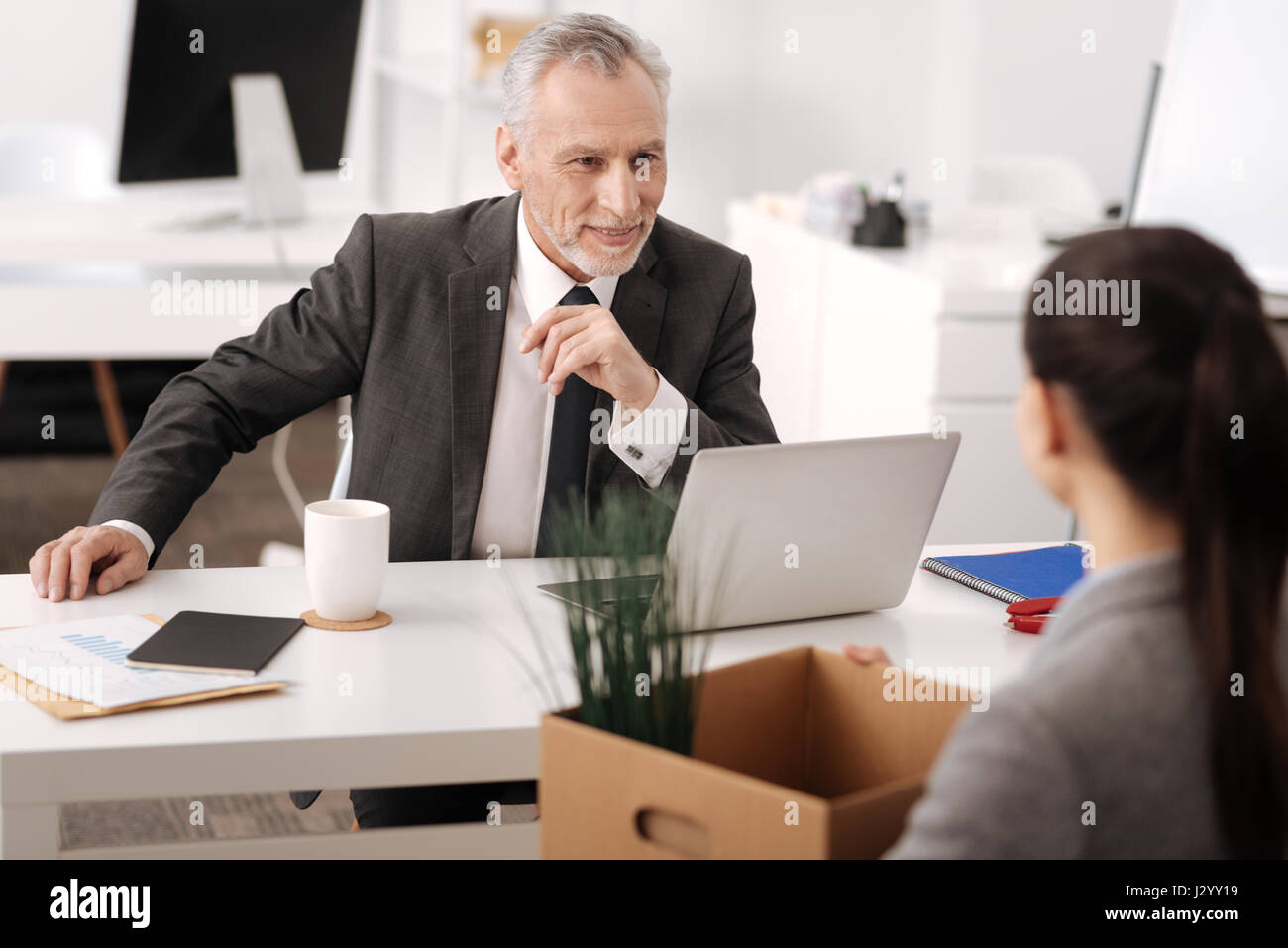 Manager listening hi-res stock photography and images - Alamy