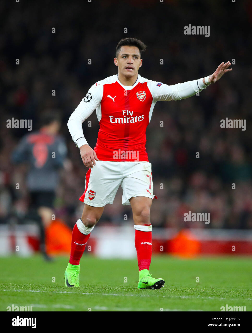 Alexis Sanchez, Arsenal Stock Photo - Alamy