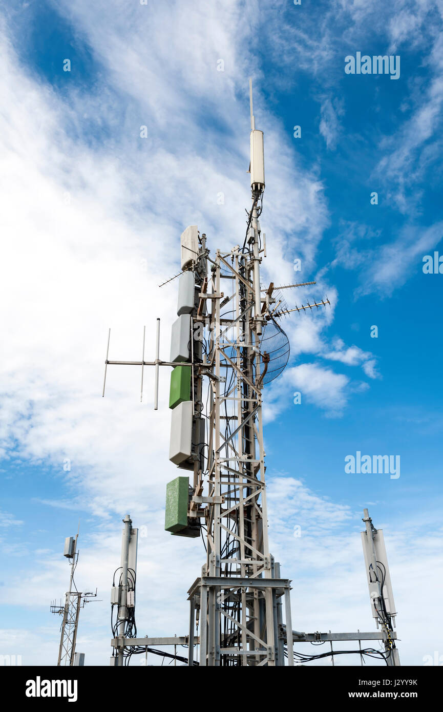 Radio wave tower hi-res stock photography and images - Alamy