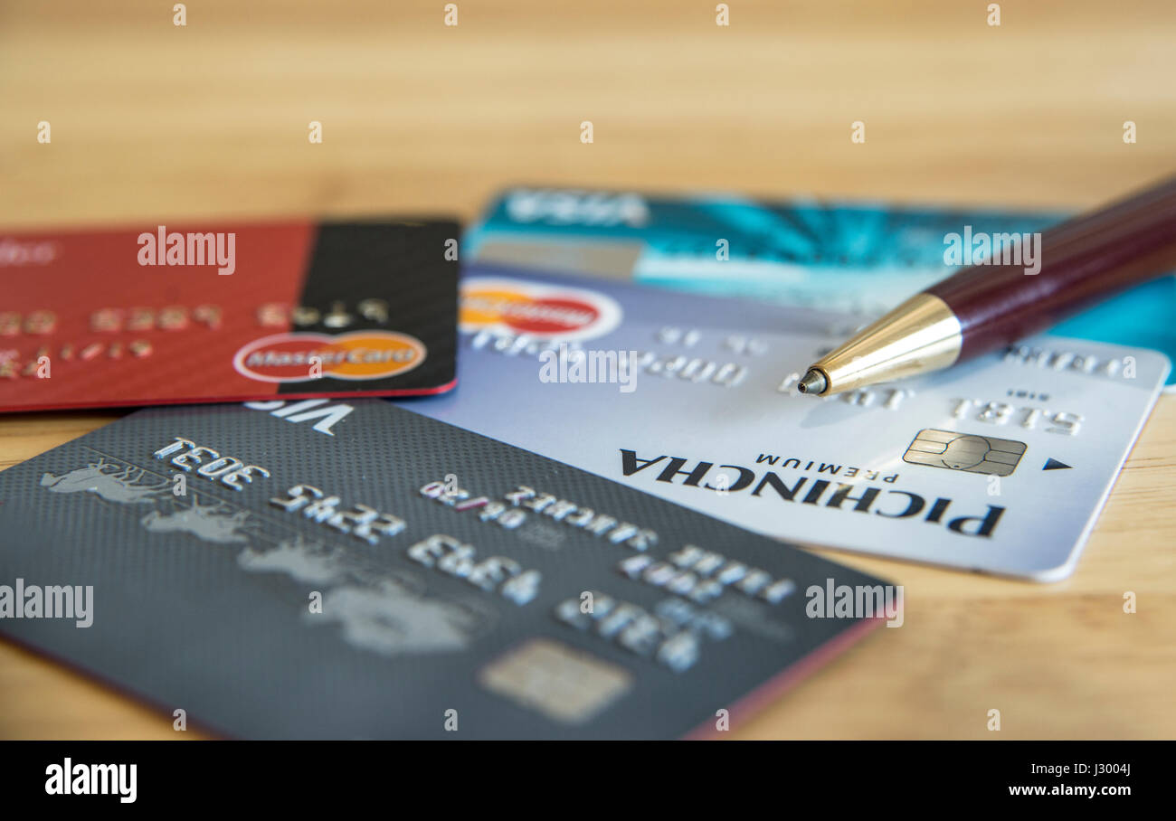 Credits cards hi-res stock photography and images - Alamy
