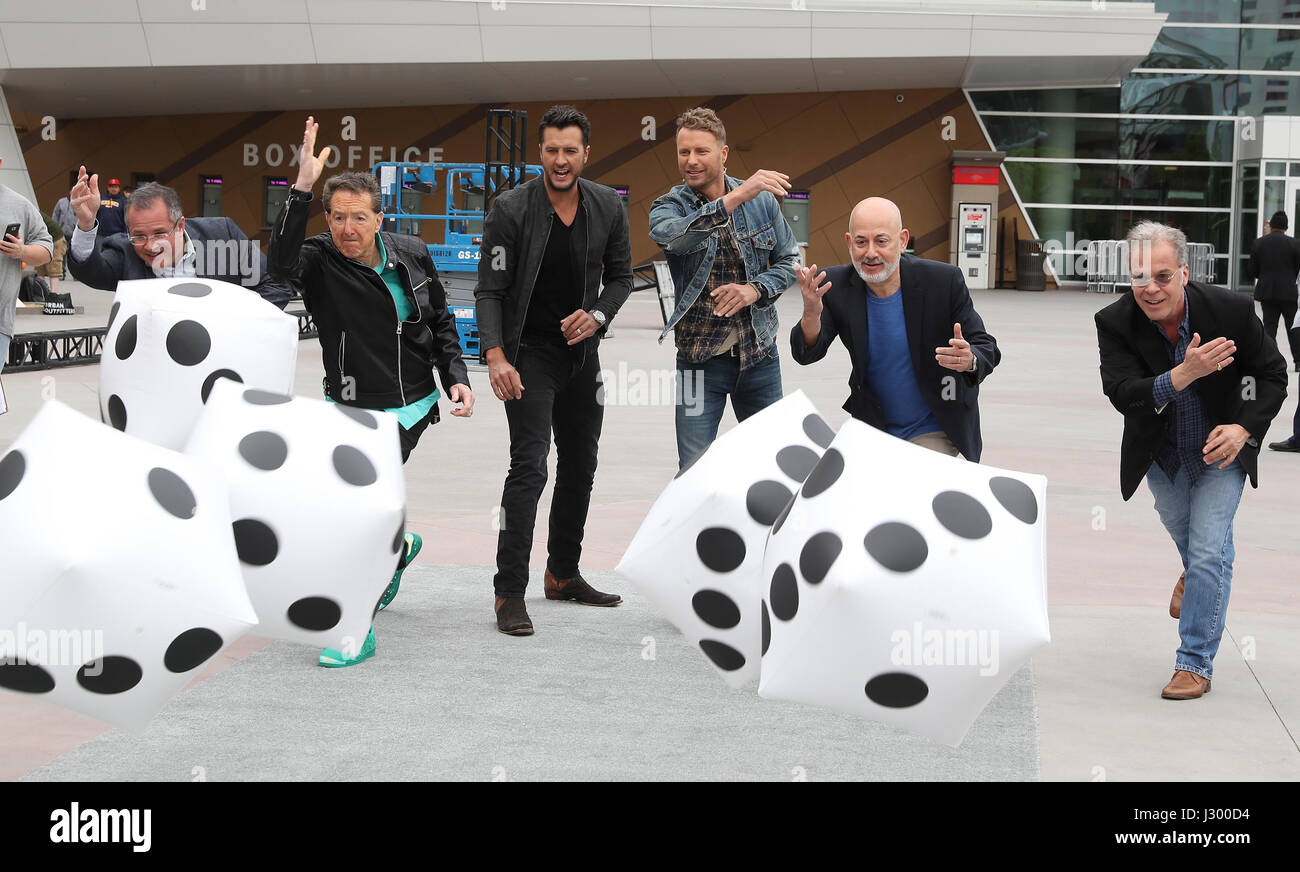 Hosts Luke Bryan & Dierks Bentley Roll Out The Dice For The 52nd ...