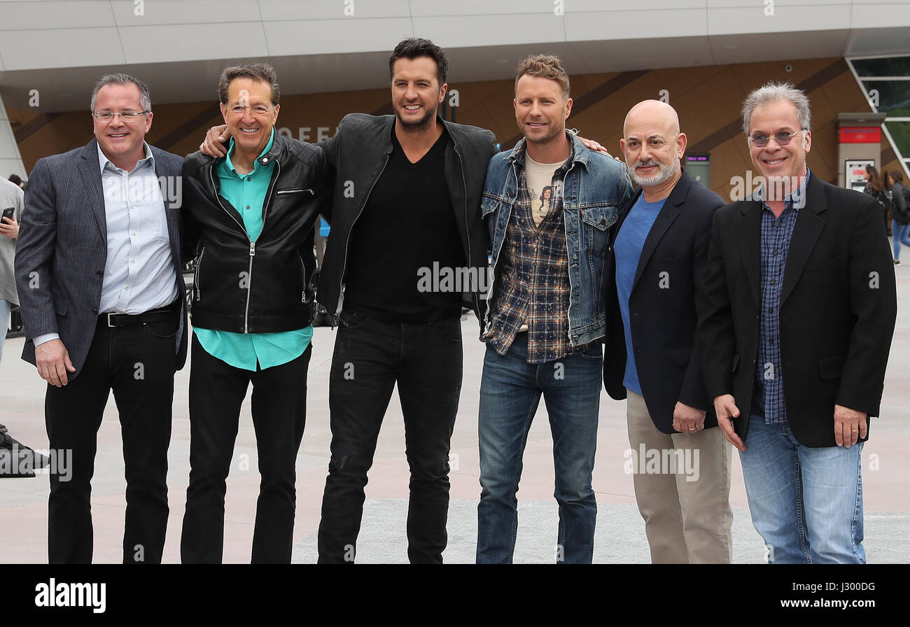 Hosts Luke Bryan & Dierks Bentley Roll Out The Dice For The 52nd ...