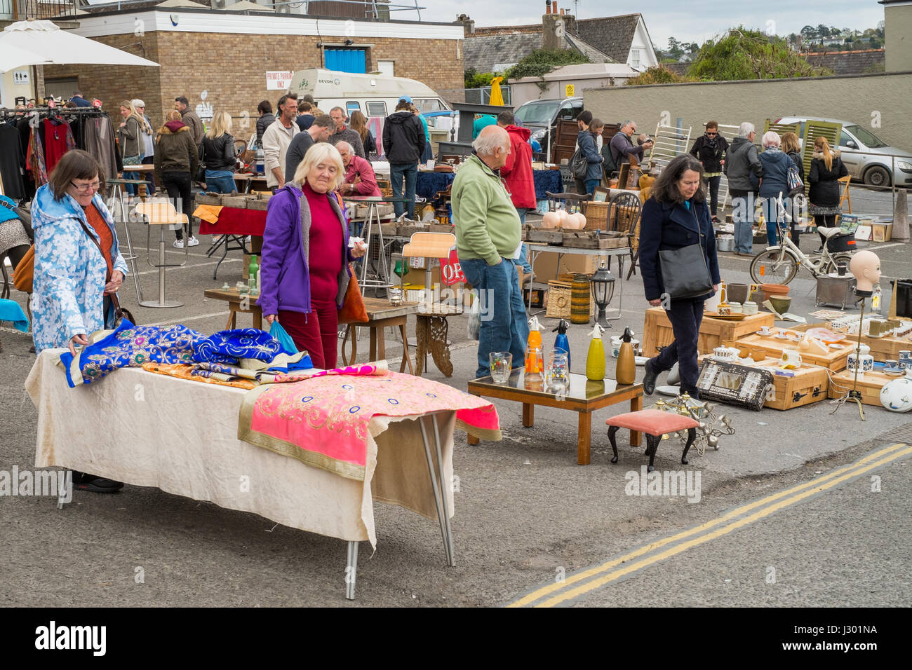 Totnes farmers market hi-res stock photography and images - Alamy