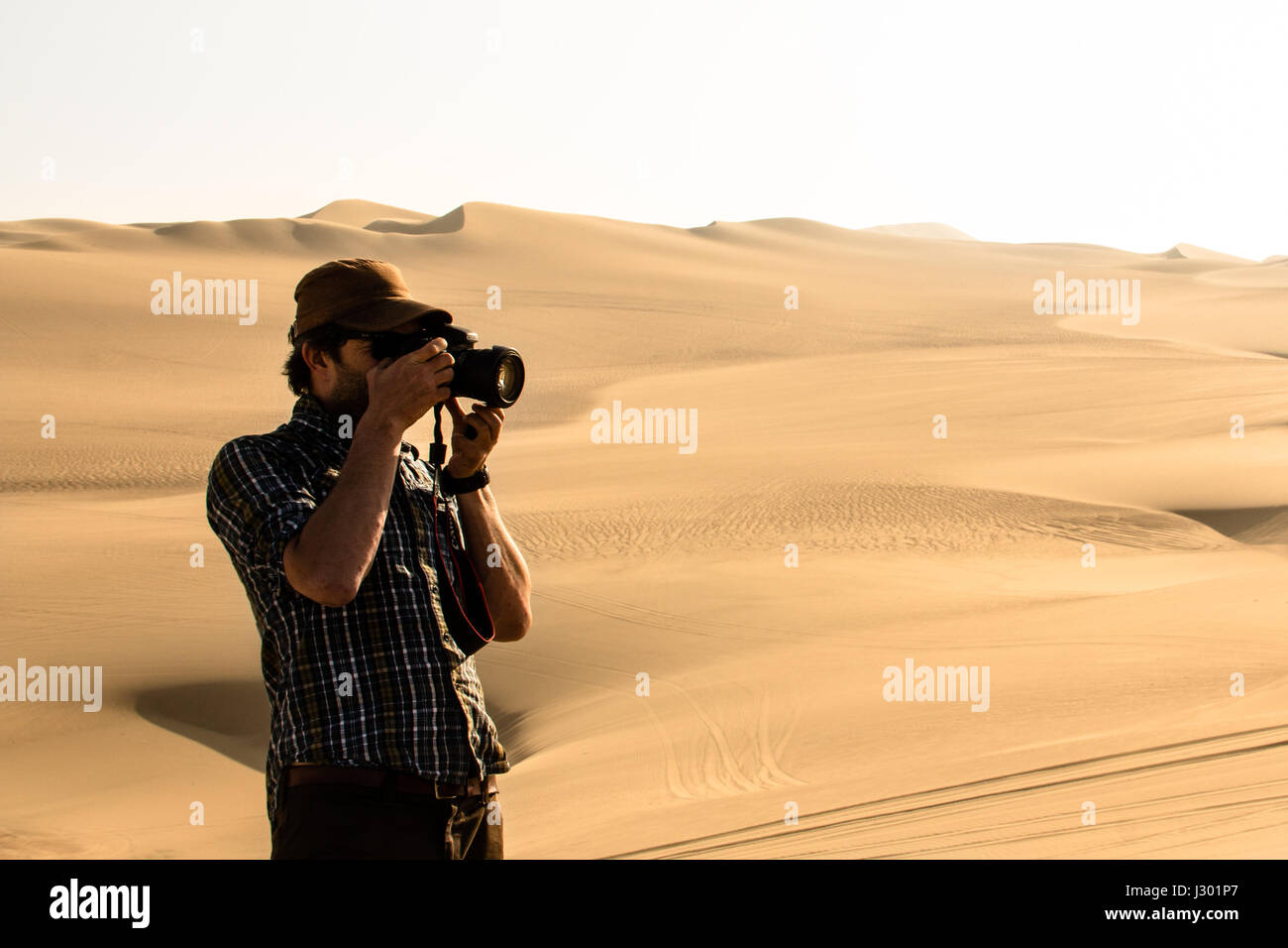 Peru sand desert huacachina Stock Photo - Alamy