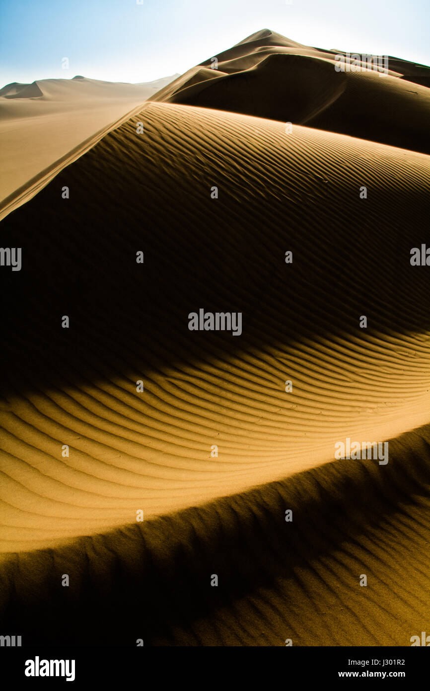 Peru sand desert huacachina Stock Photo - Alamy