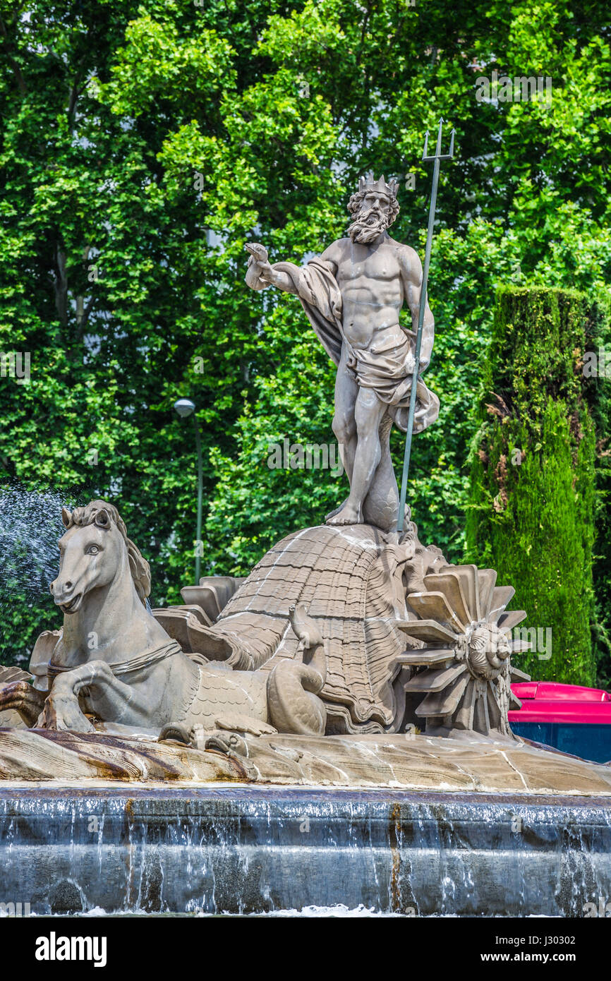 Fountain of Neptune (Fuente de Neptuno) one of the most famous landmark ...