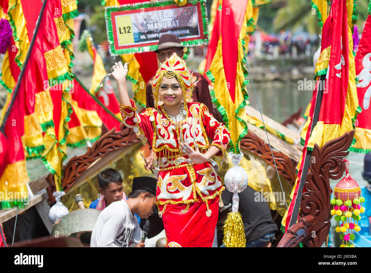 Unidentified young girl perform Traditional dance inside the Bajau's ...
