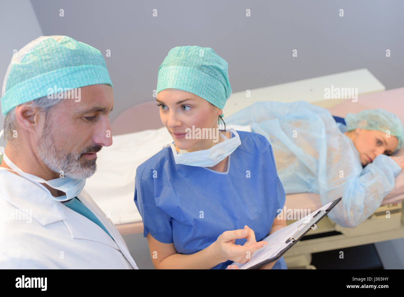 Patient surgery prep hi-res stock photography and images - Alamy