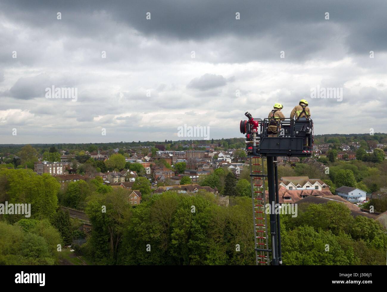 Fire fighters from surrey fire rescue service train in leatherhead hi ...