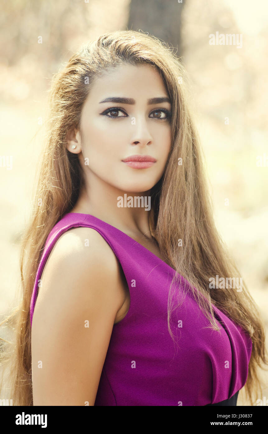 Single person standing alone hi-res stock photography and images - Alamy