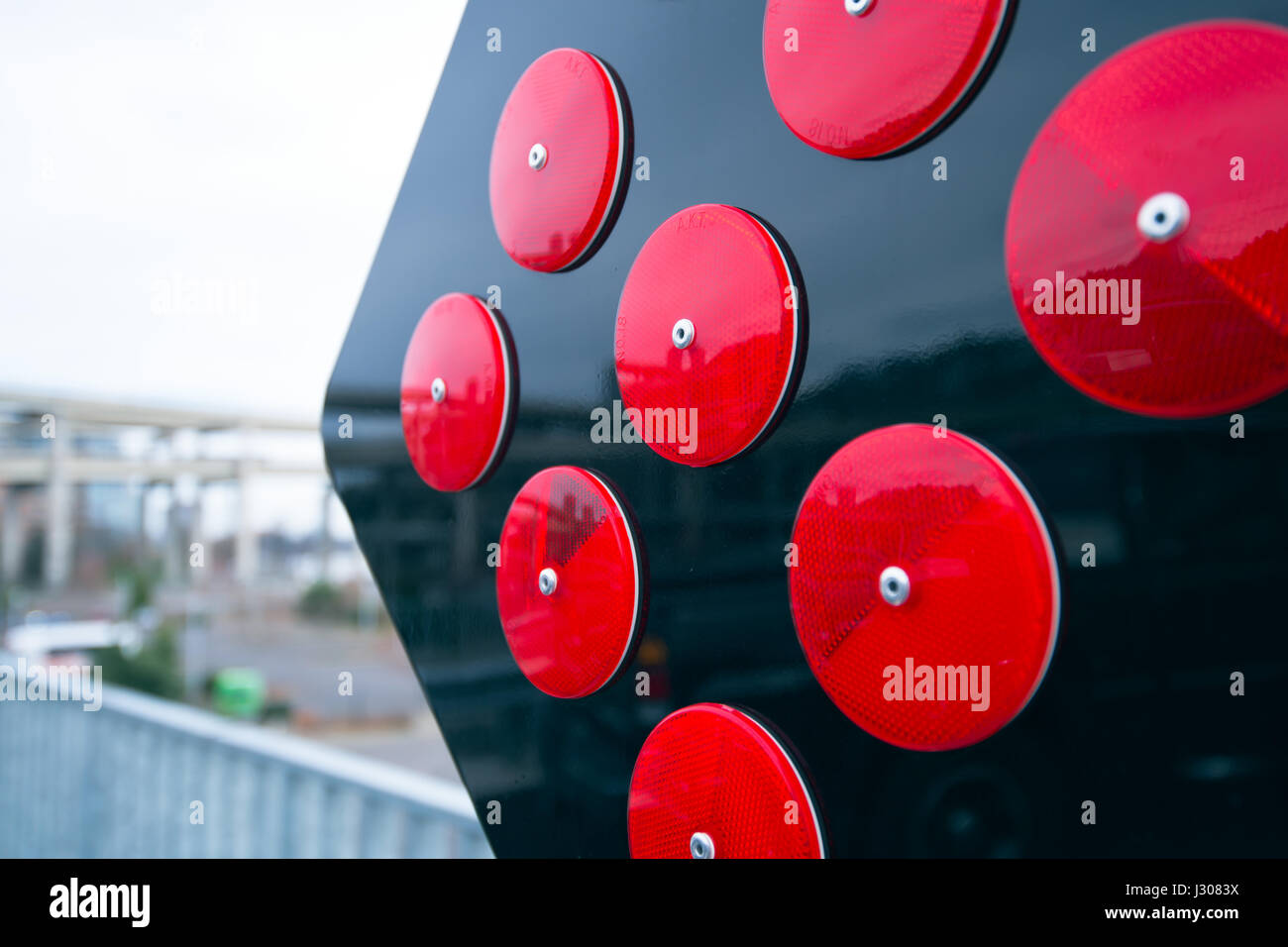 Road reflectors hi-res stock photography and images - Alamy