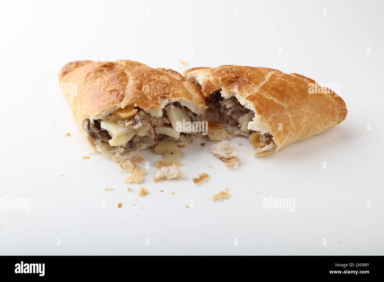 Ginsters Cornish Pasty Stock Photo - Alamy Ginsters Cornish Pasty Stock Photo - Alamy