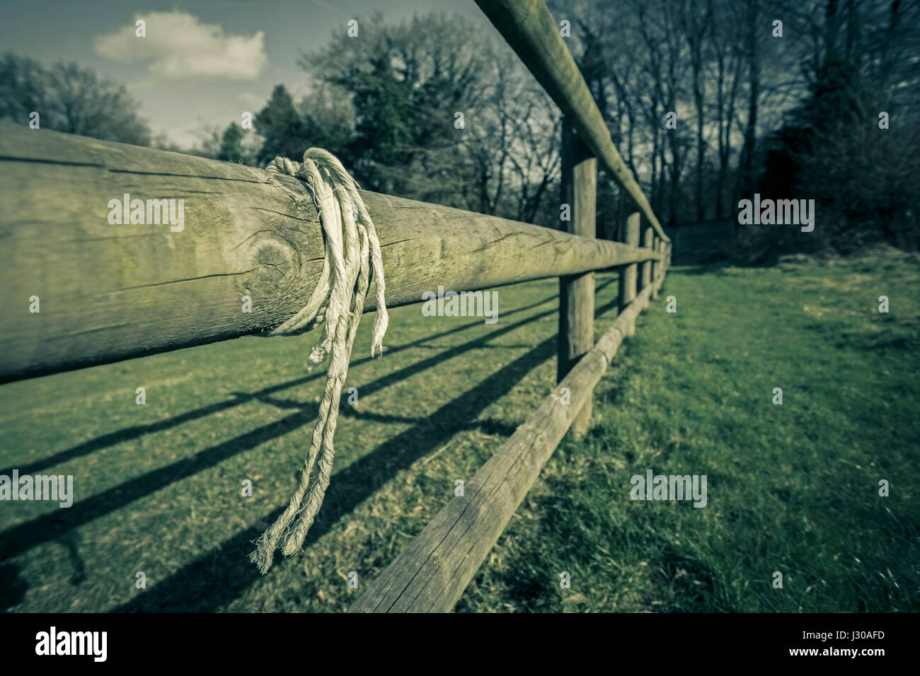 Rope fence not queue not barrier hi-res stock photography and images ...