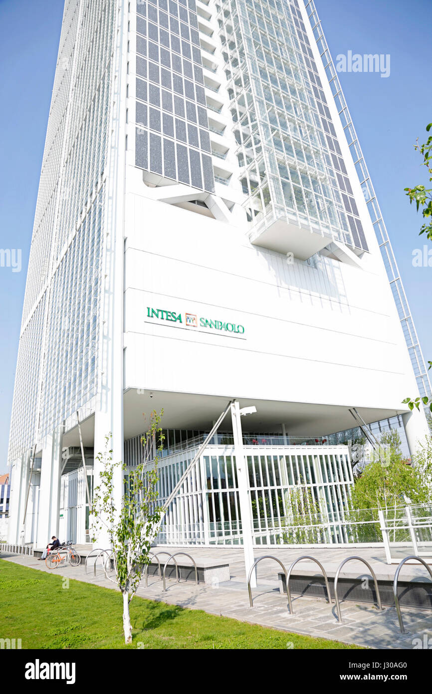 Turin, Italy, Intesa Sanpaolo skyscraper: business district with high ...